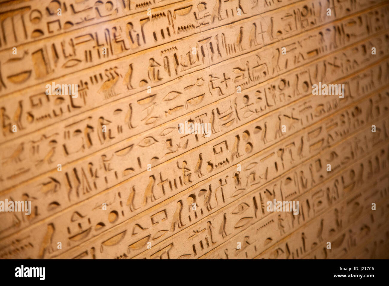 Egyptian hieroglyphs on the wall Stock Photo - Alamy