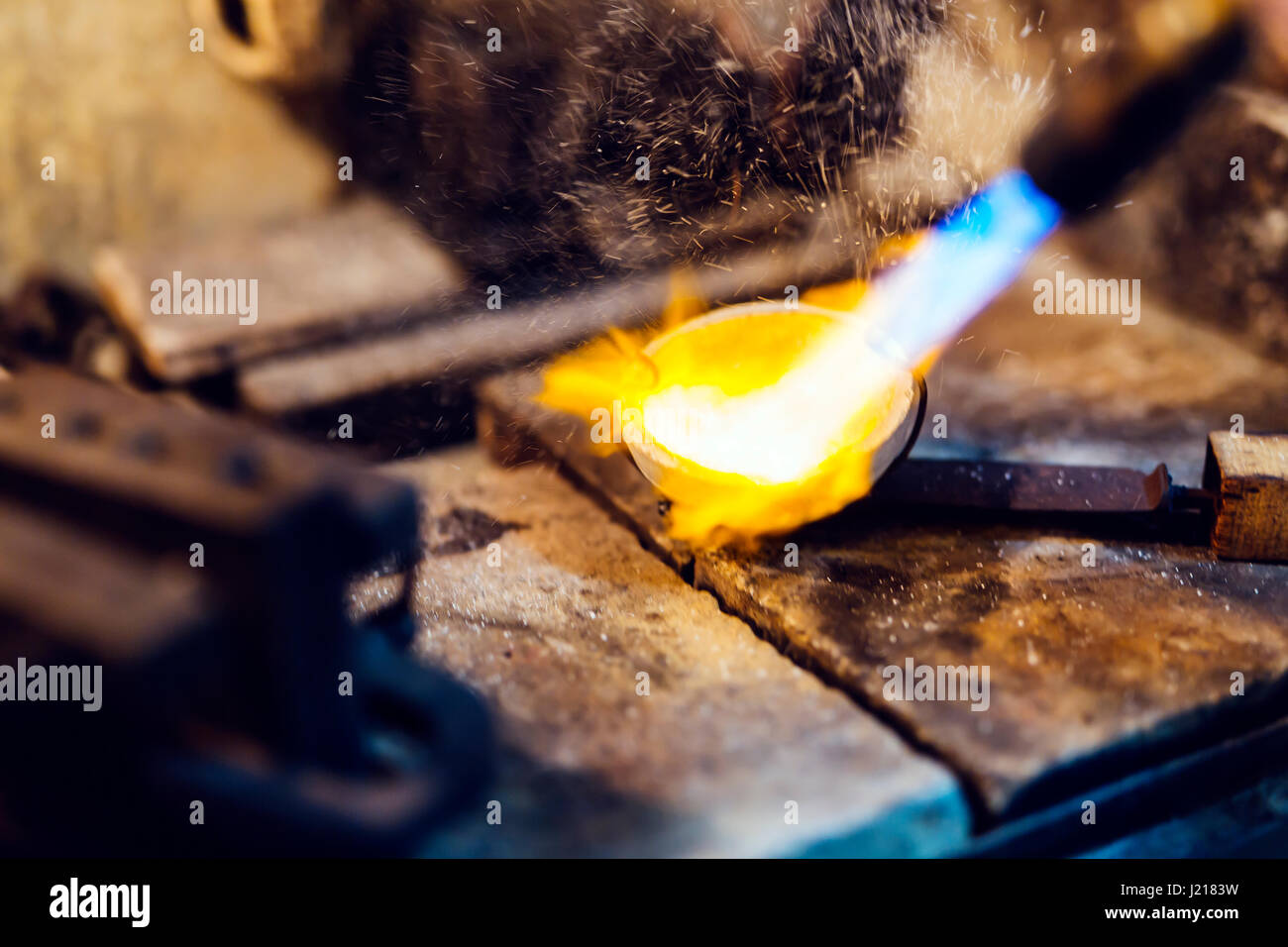 Jewelry torch silver melting melt hi-res stock photography and images ...