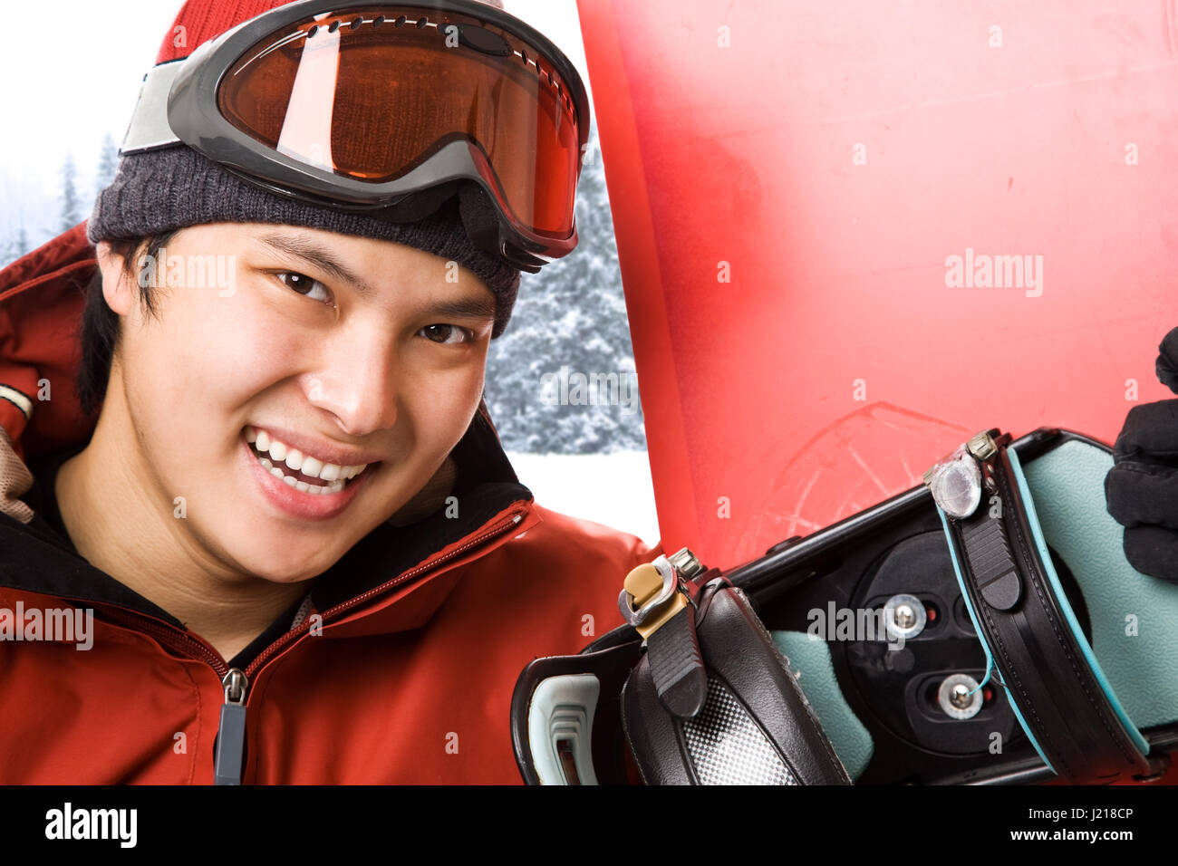 Asian male snowboarder hi-res stock photography and images - Alamy
