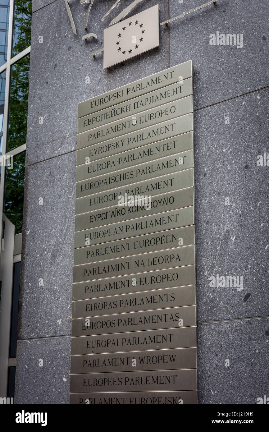 Multilingual Sign High Resolution Stock Photography and Images - Alamy