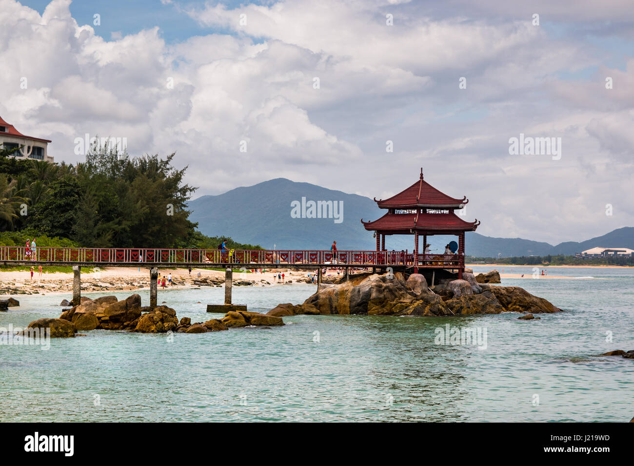 Footbridge to pavilion at beach of Island in Chhina Stock Photo - Alamy