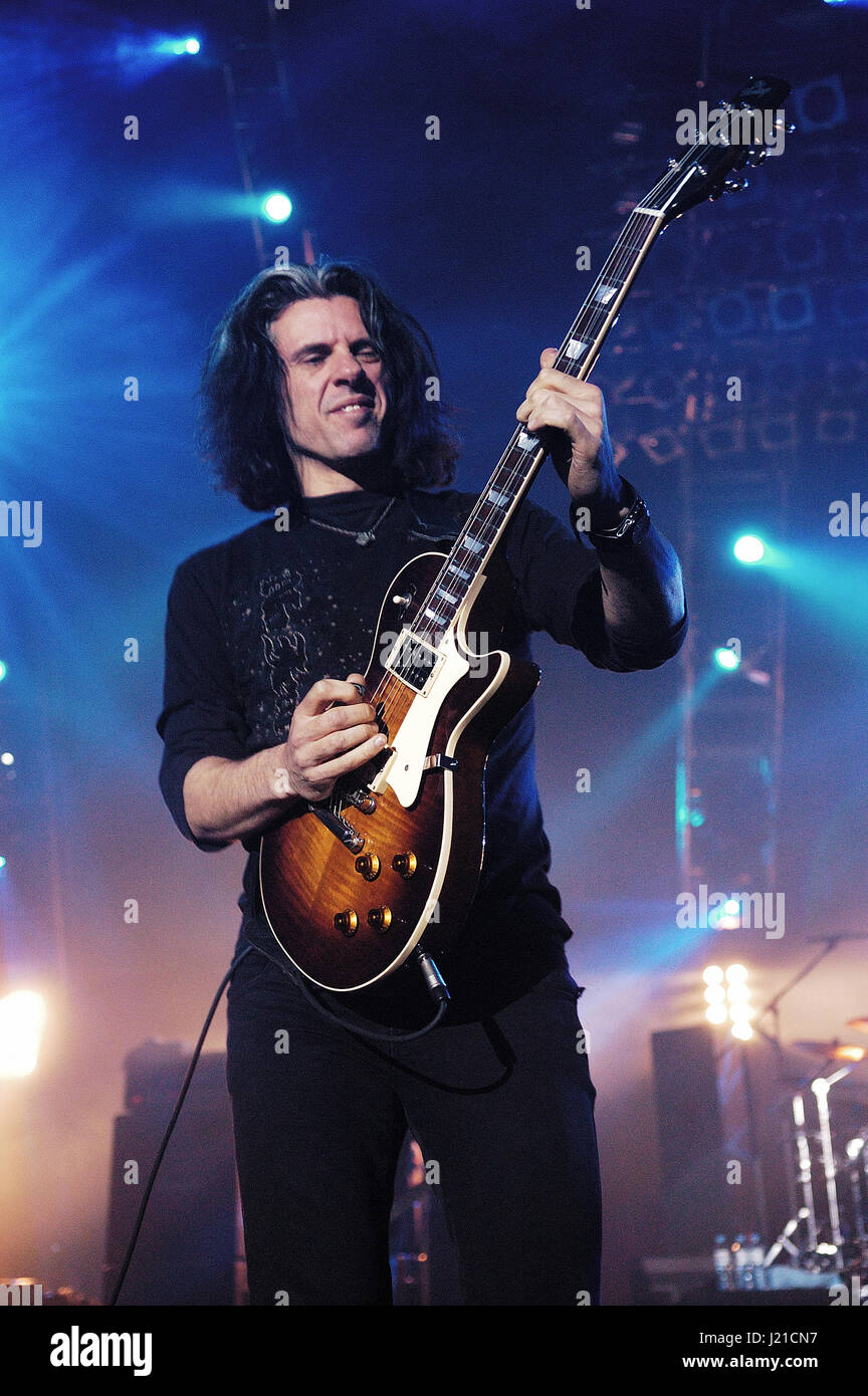 Alex Skolnick, Greg Christian, Paul Bostaph, Chuck Billy i Eric ...