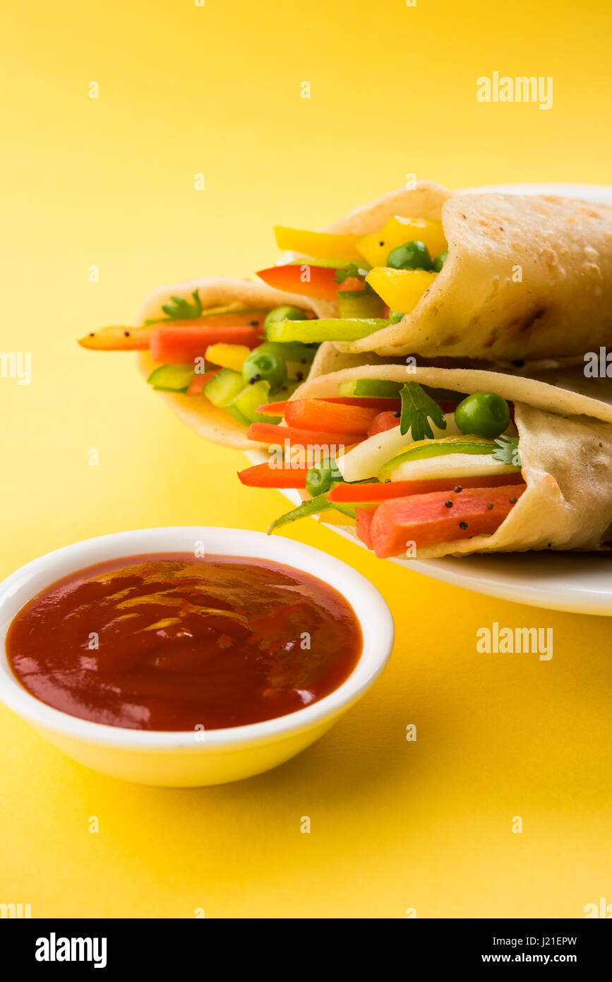 Paneer spring rolls hi-res stock photography and images - Alamy