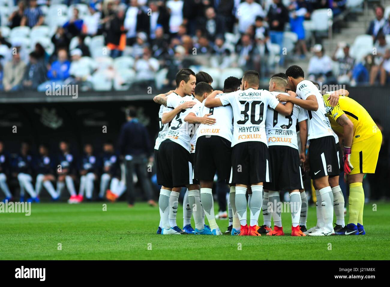 SÃO PAULO, SP - 23.04.2017: CORINTHIANS X SÃO PAULO FC - Corinthians ...