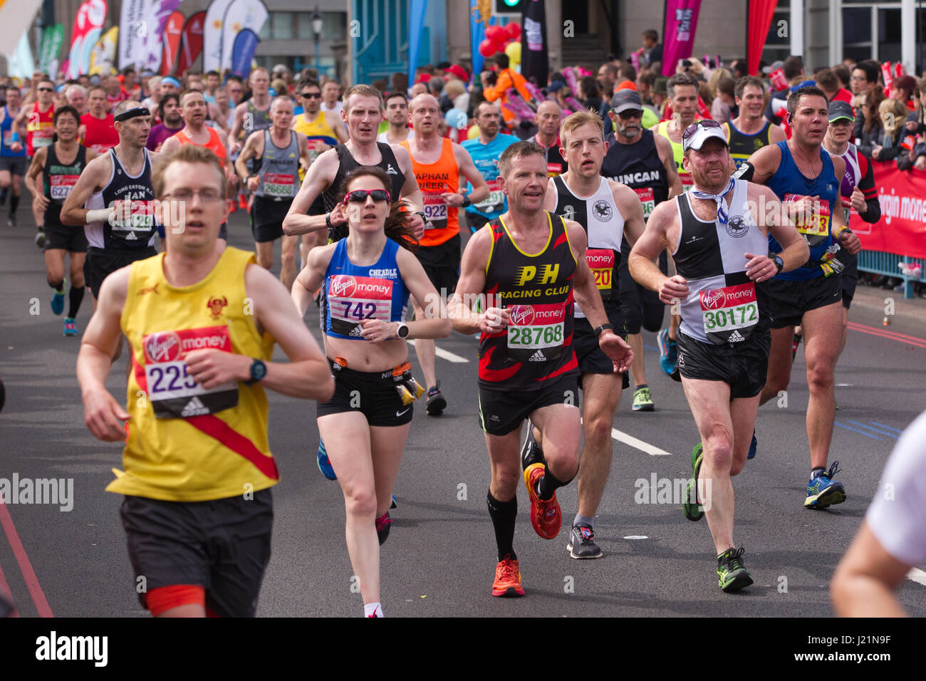 Marathon runners in the mall london hi-res stock photography and images ...