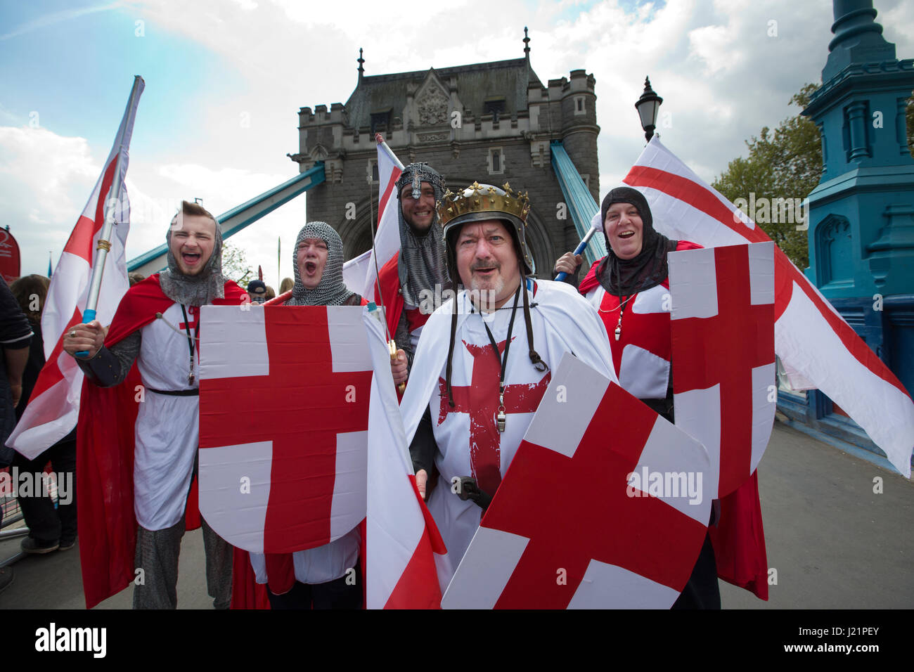 Medieval knights hi-res stock photography and images - Alamy