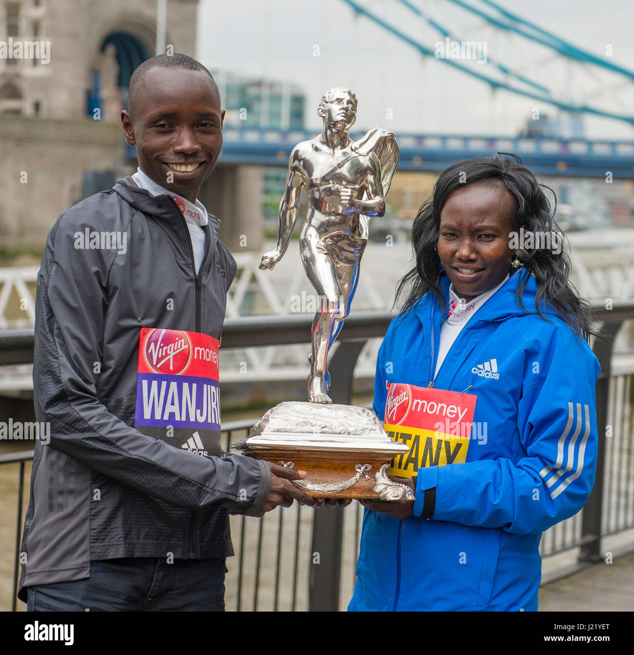 London marathon elite womens photocall tower hotel hi-res stock ...