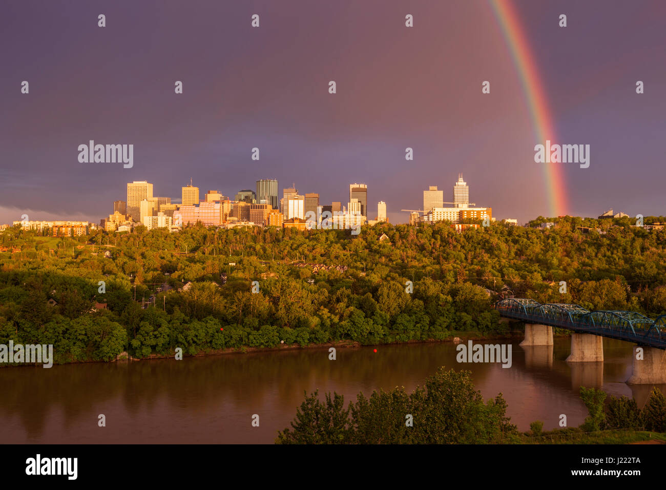 Edmonton winter skyline hi-res stock photography and images - Alamy