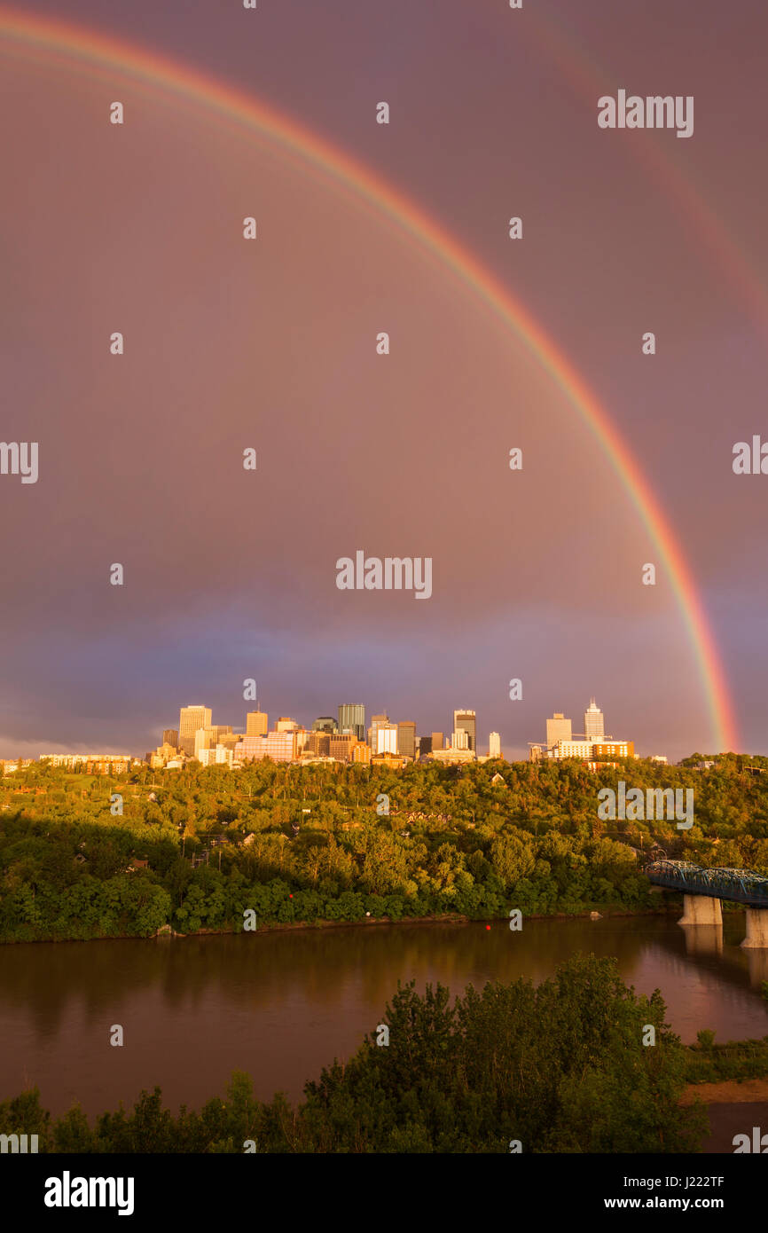 Edmonton skyline river dusk alberta hi-res stock photography and images ...