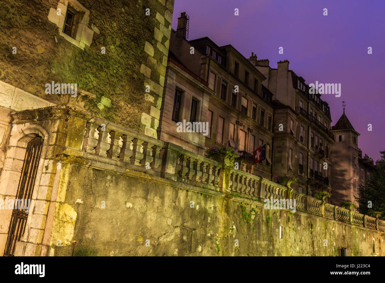 Old town geneva switzerland hi-res stock photography and images - Alamy