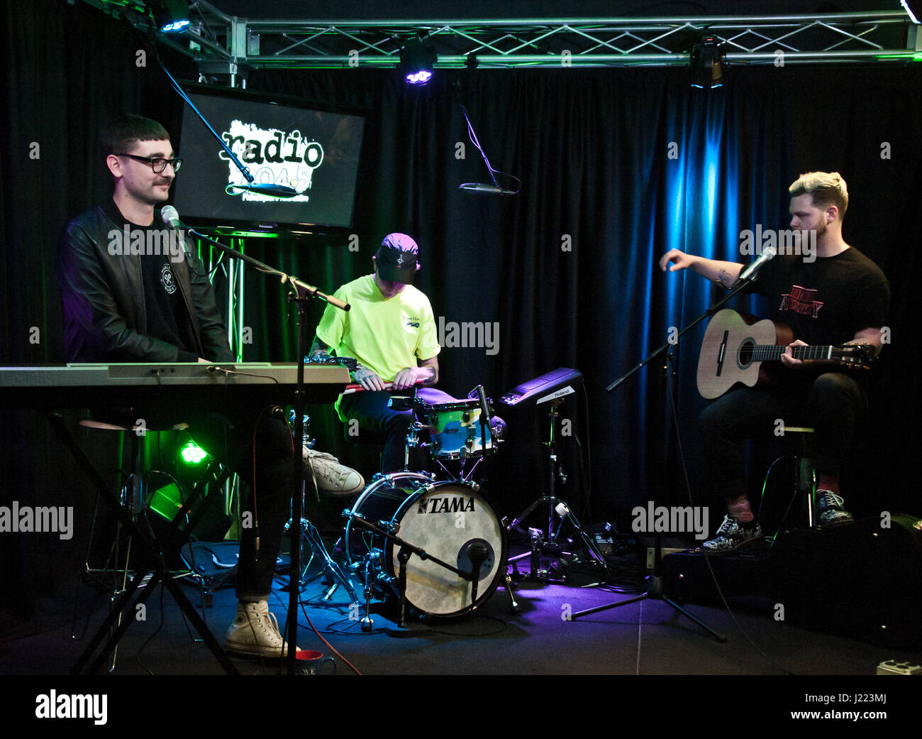 Alt fashion hi-res stock photography and images - Alamy