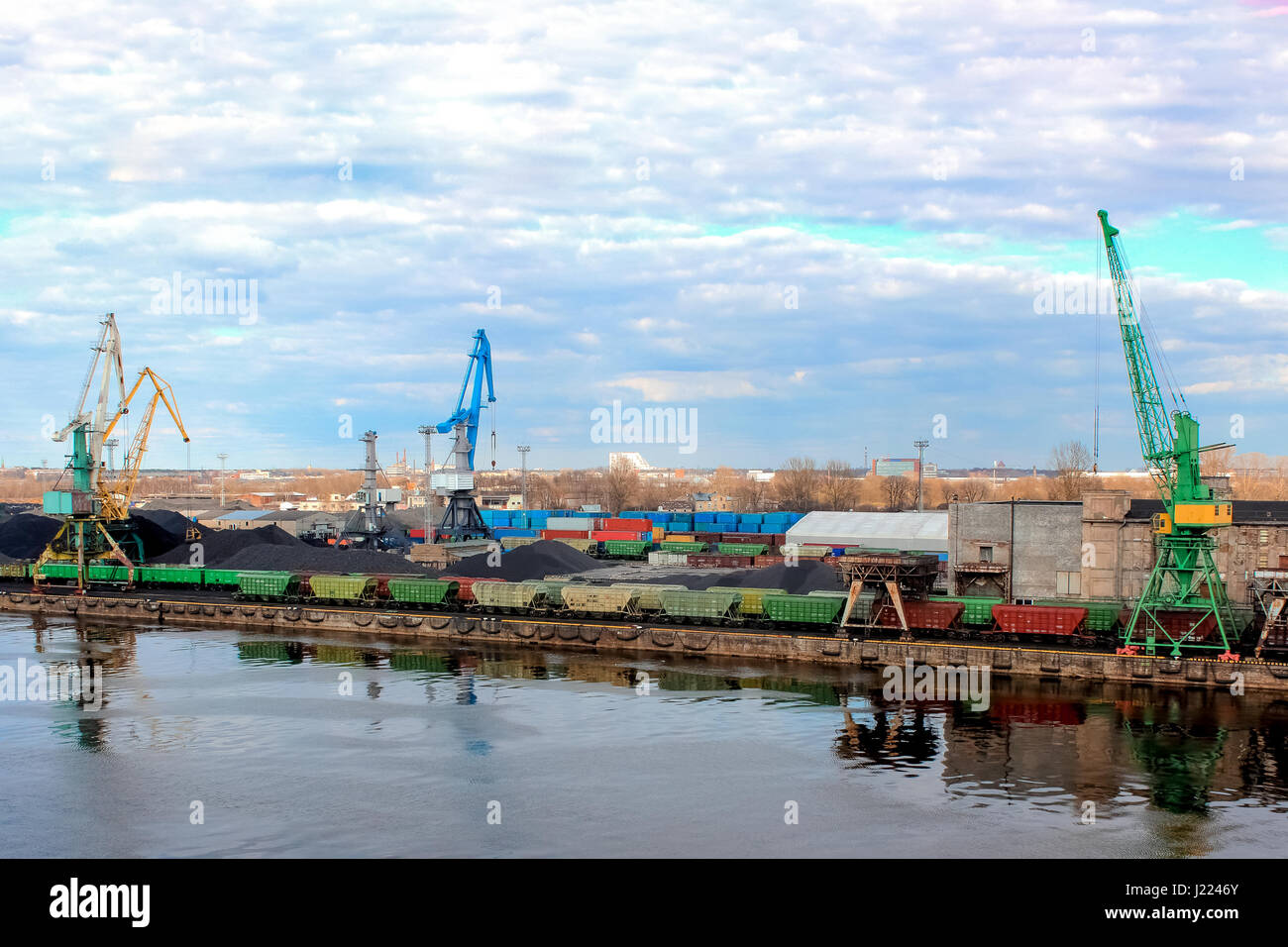 Baltic coal terminal hi-res stock photography and images - Alamy