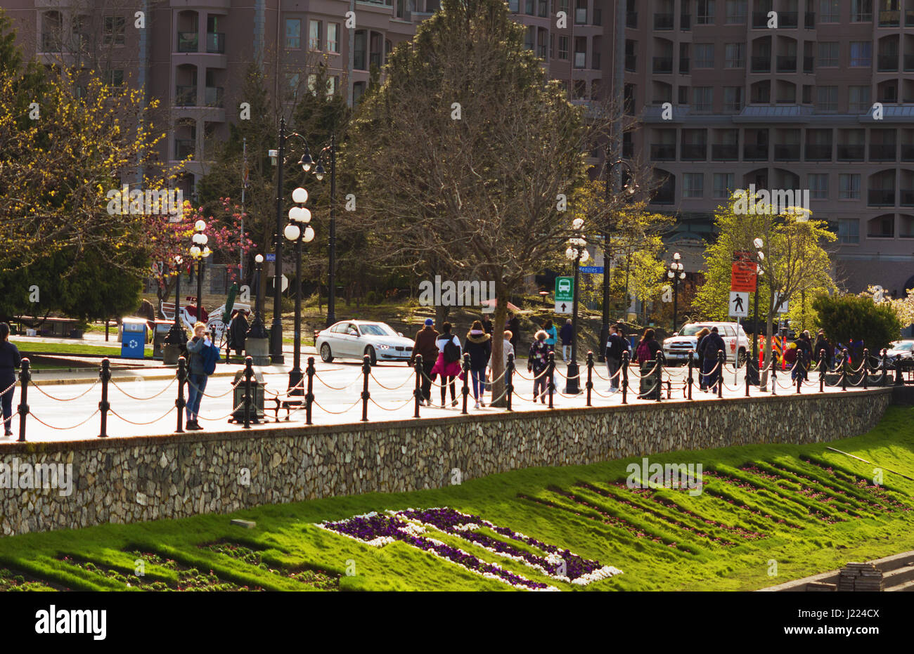 Tourists walking downtown Victoria. Victoria BC Canada Stock Photo - Alamy