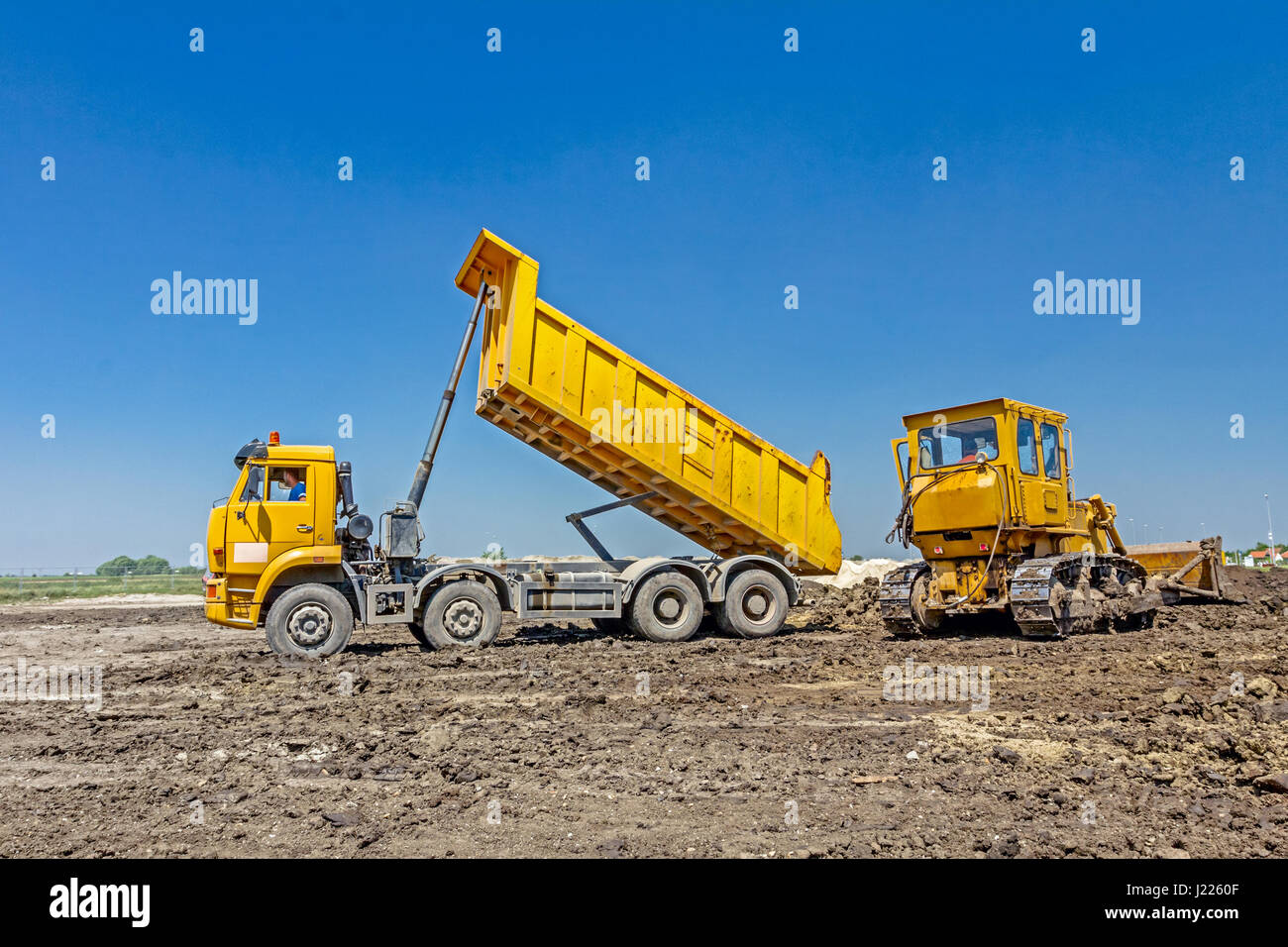 Raised tipper hi-res stock photography and images - Alamy