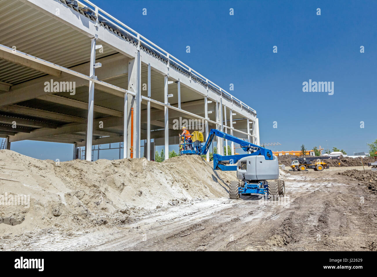 Bucket beam hi-res stock photography and images - Alamy