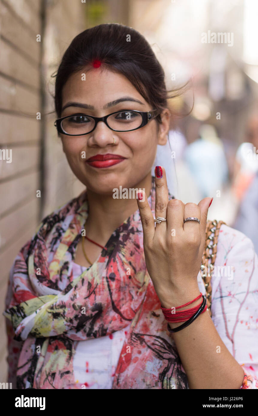 Index finger marked voting ink hi-res stock photography and images - Alamy