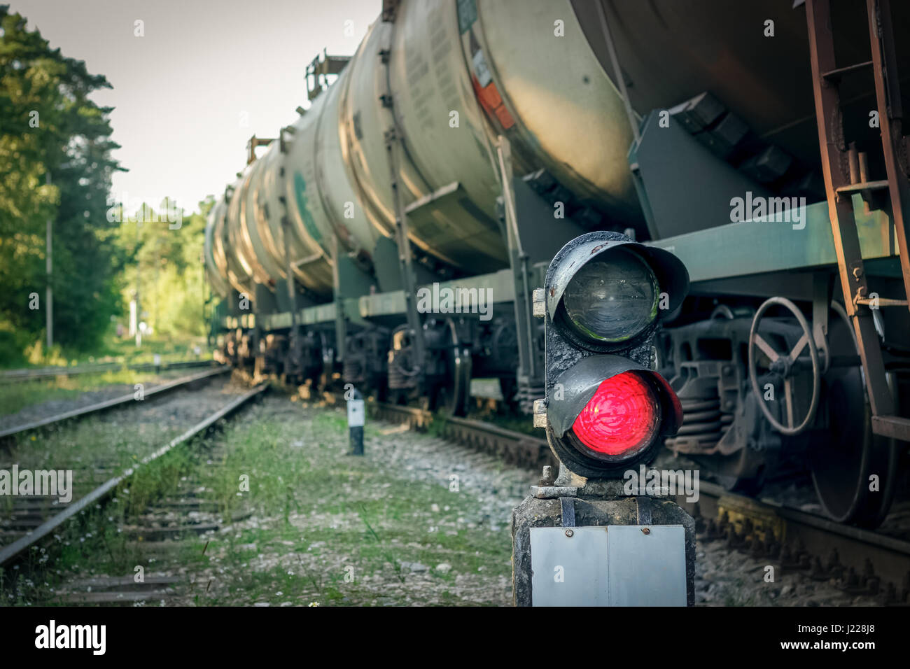 Railroad traffic light hi-res stock photography and images - Alamy