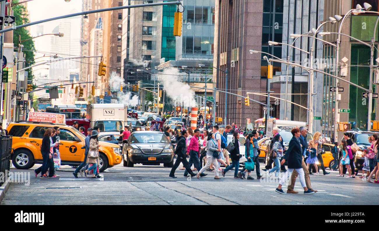 Constant rush hour hi-res stock photography and images - Alamy