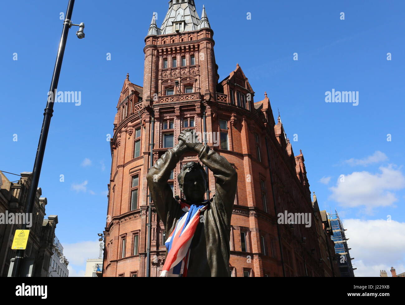 Brian Clough Statue Nottingham UK April 2017 Stock Photo - Alamy