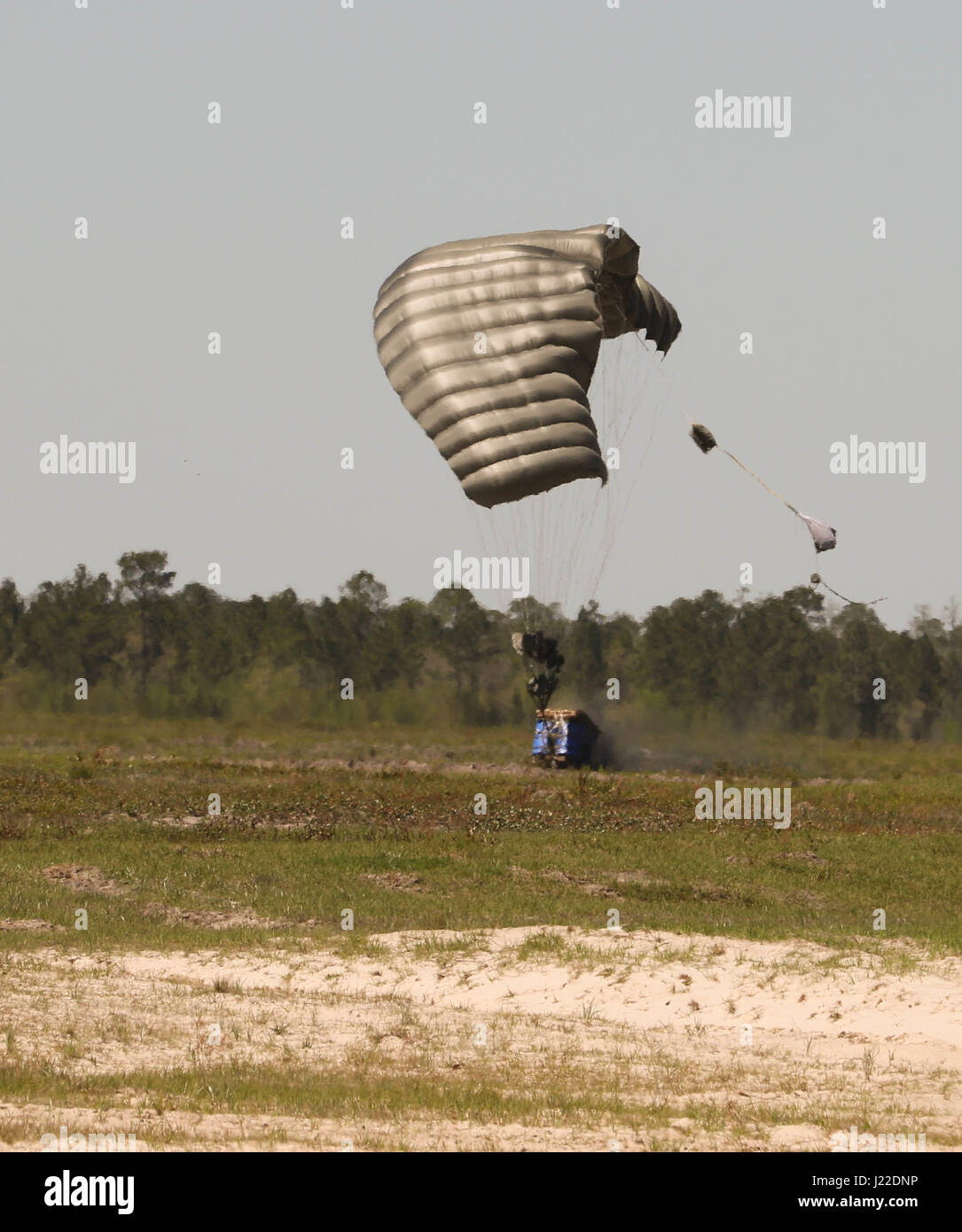 FORT STEWART, GA - Riggers with the 528th Sustainment Brigade (Special ...
