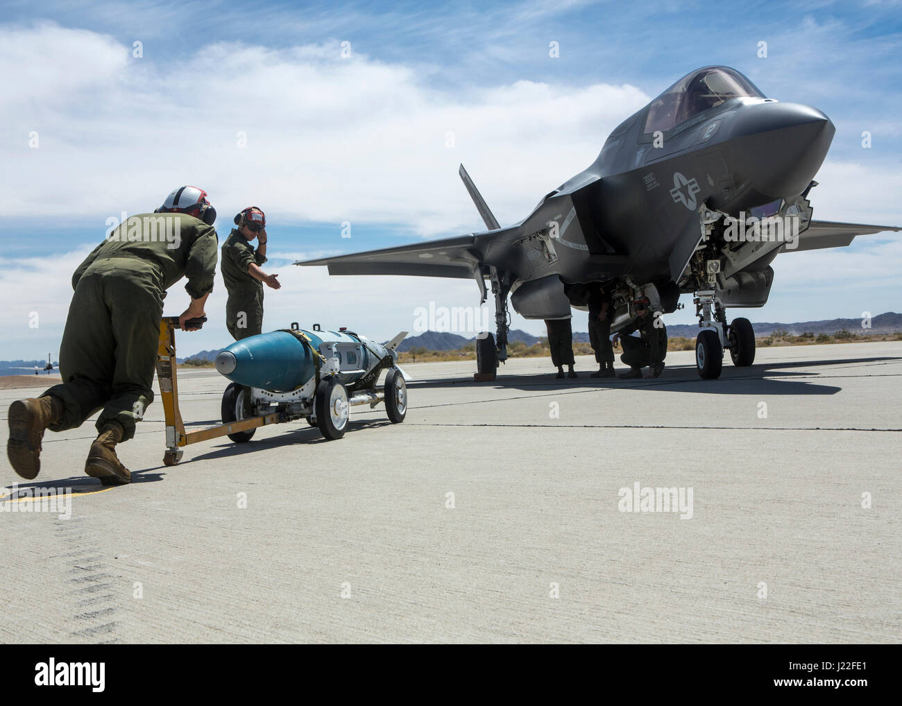 Sats loader hi-res stock photography and images - Alamy