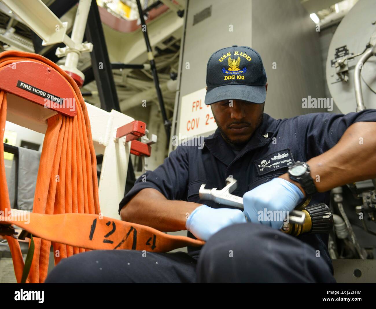 170413-N-FO714-0059 PACIFIC OCEAN (April 13, 2017) Yeoman 2nd Class ...