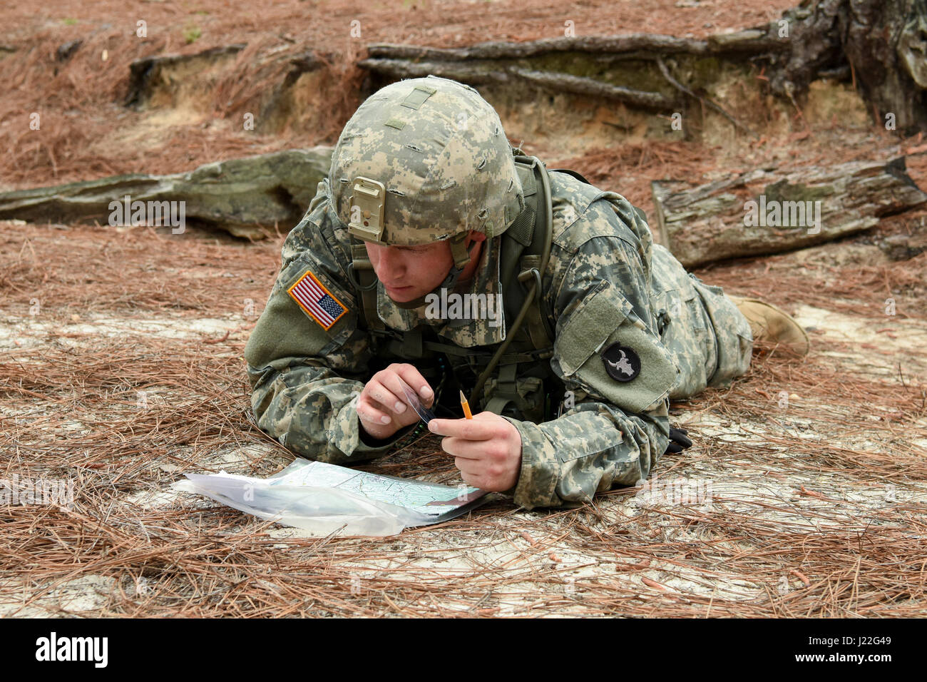 U.S Army National Guard Soldiers attending the Basic Leaders Course ...