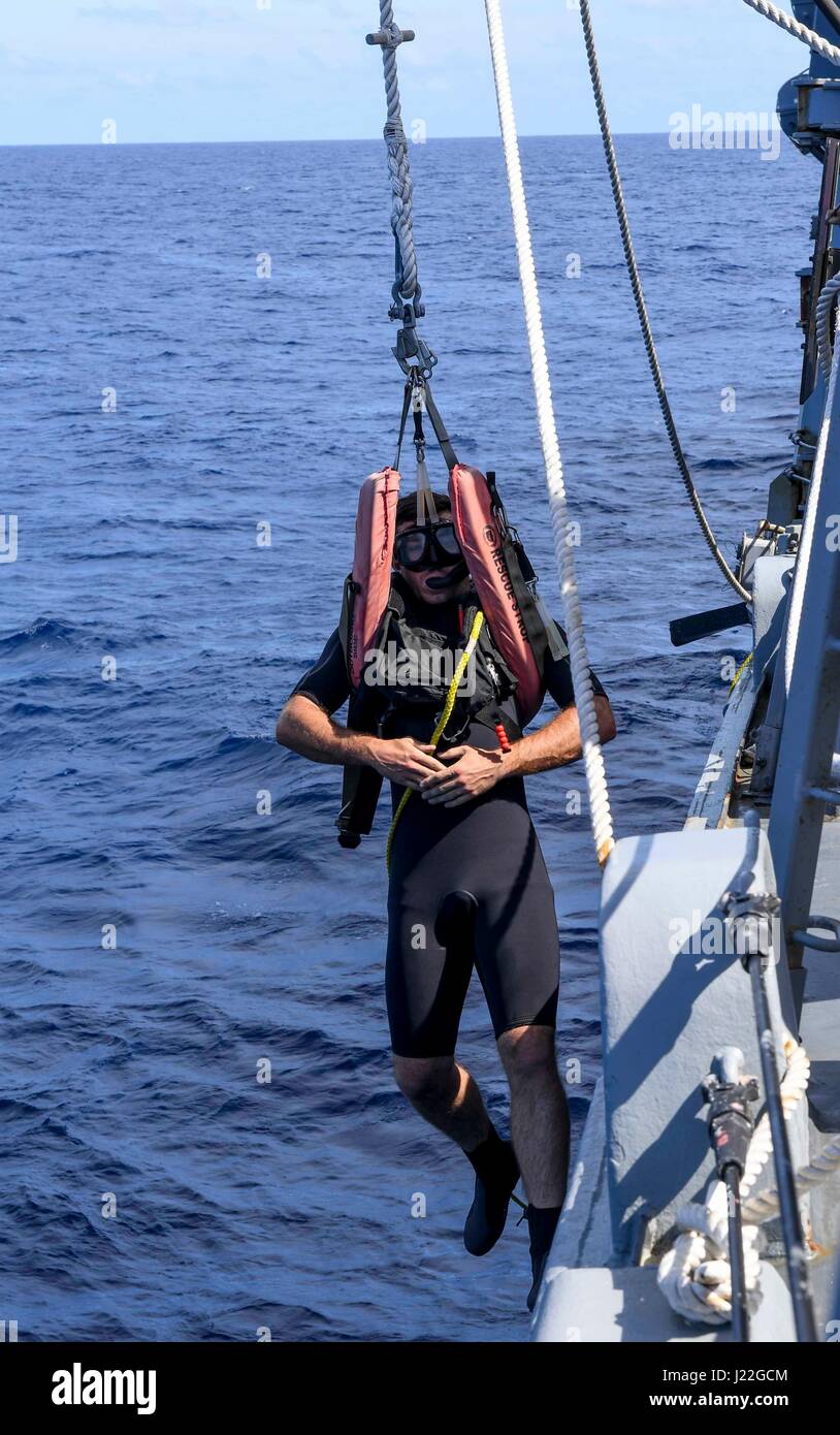 170415-N-RM689-021 SOUTH CHINA SEA (April 15, 2017) Seaman Christopher ...