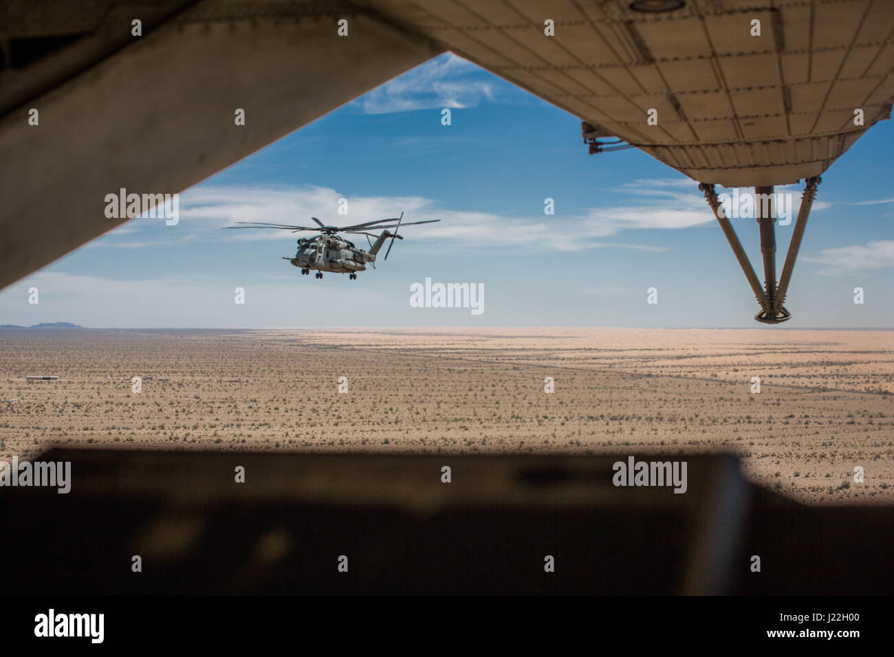 Marines with Marine Heavy Helicopter Squadron (HMH) 466 perform section ...