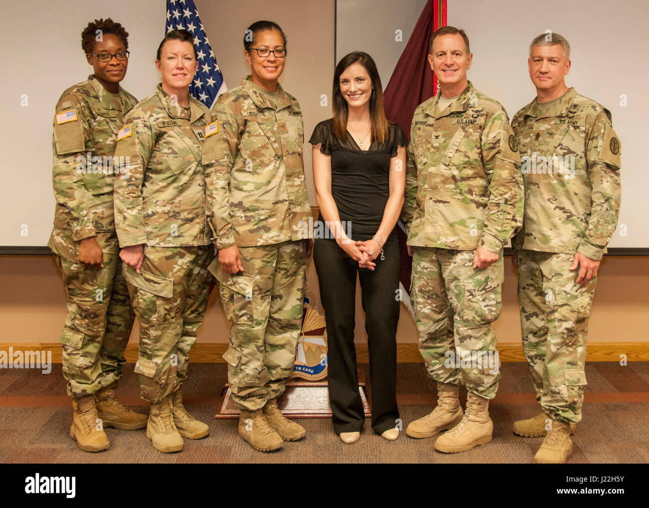 Leaders with the 7223rd Medical Support Unit and William Beaumont Army ...