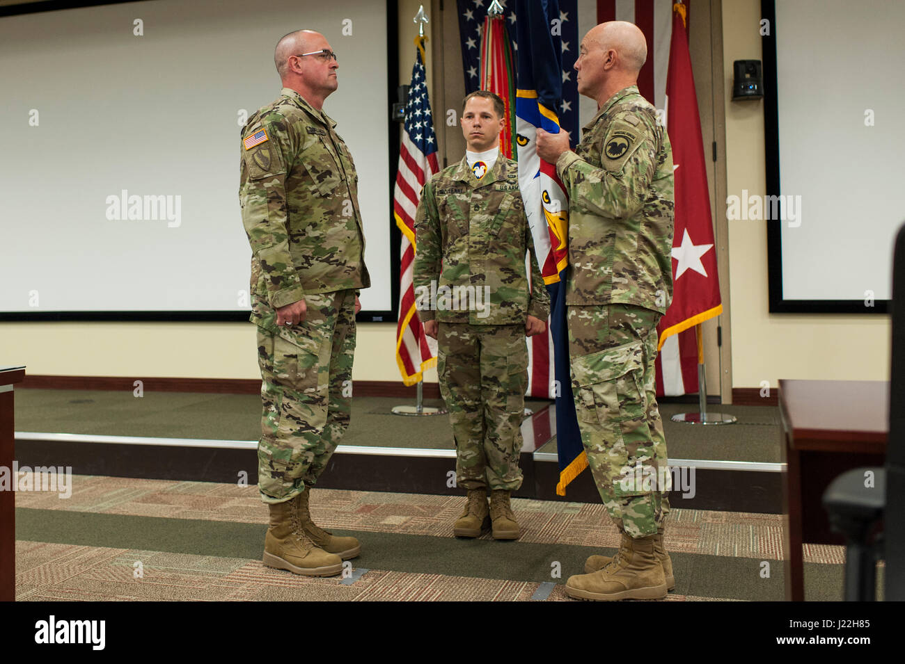 Lt. Gen. Charles D. Luckey, right, chief, Army Reserve and U.S. Army ...