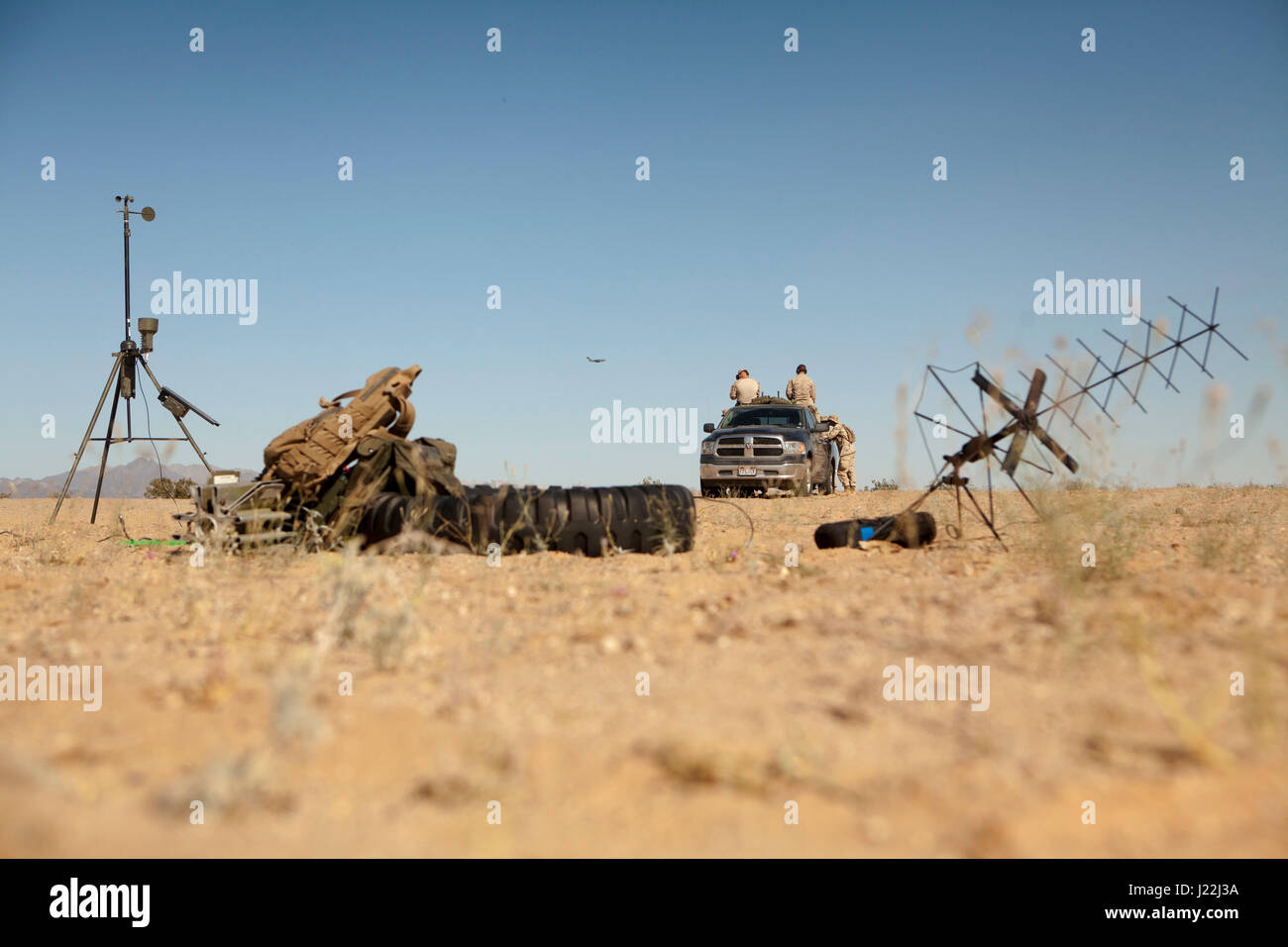 A U.S. Marine Corps Air Traffic Control Mobile Team (MMT) guides an Air ...