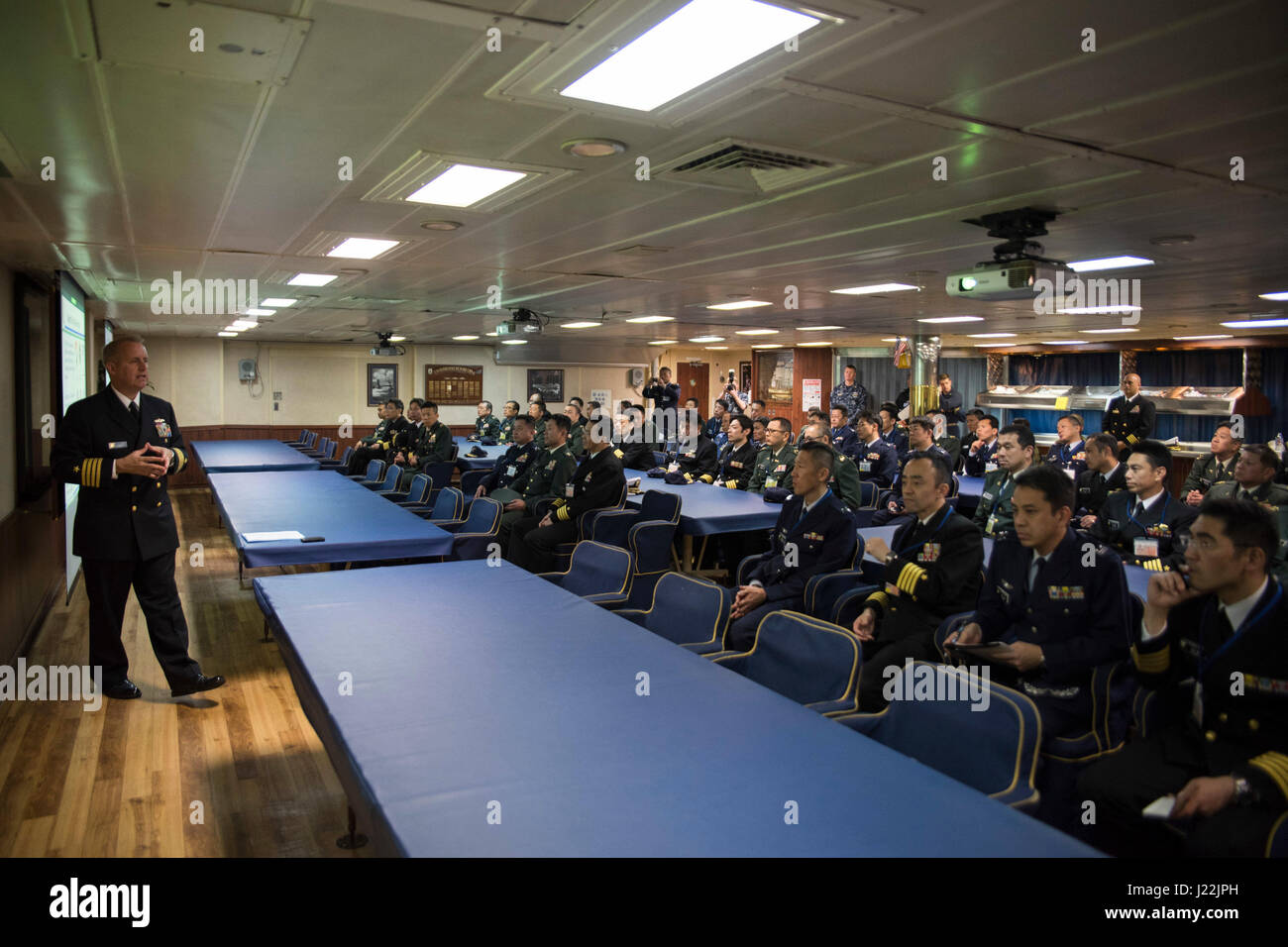 170420-N-WF272-533 SASEBO, Japan (April 20, 2017) Capt. Ed Thompson ...