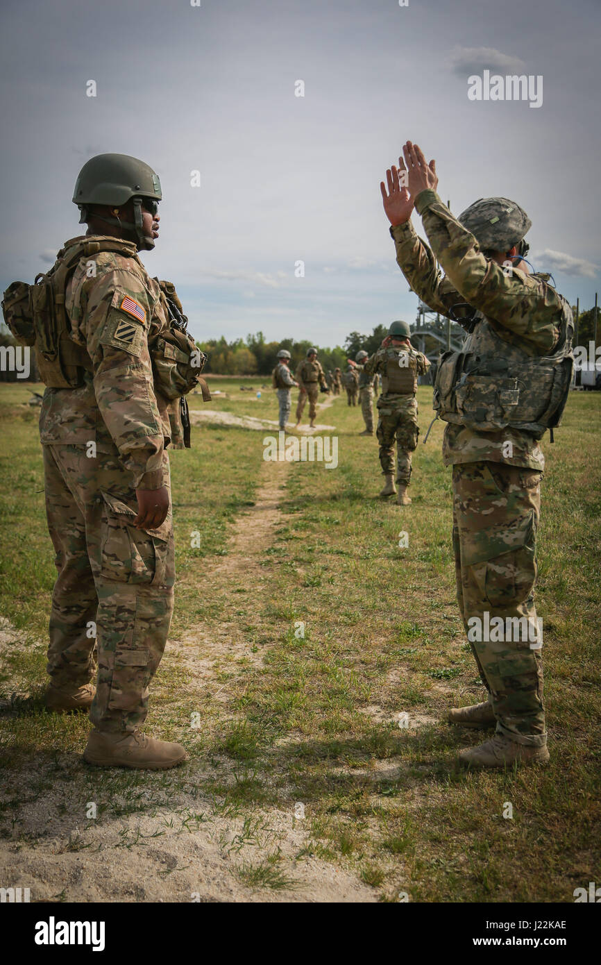 U.S. Soldiers assigned to the 55th Signal Company (Combat Camera ...