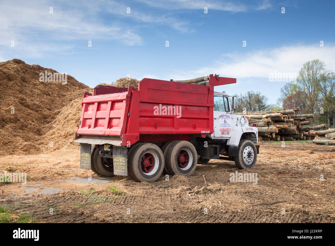 Dump truck hi-res stock photography and images - Alamy