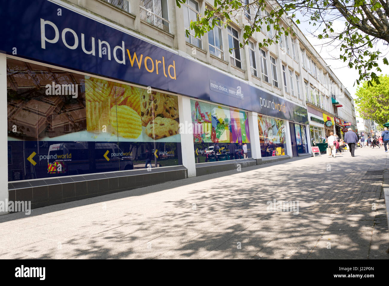 Poundworld store hi-res stock photography and images - Alamy