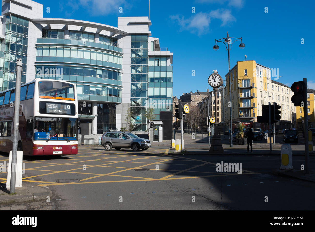 Road markings and junction hi-res stock photography and images - Alamy