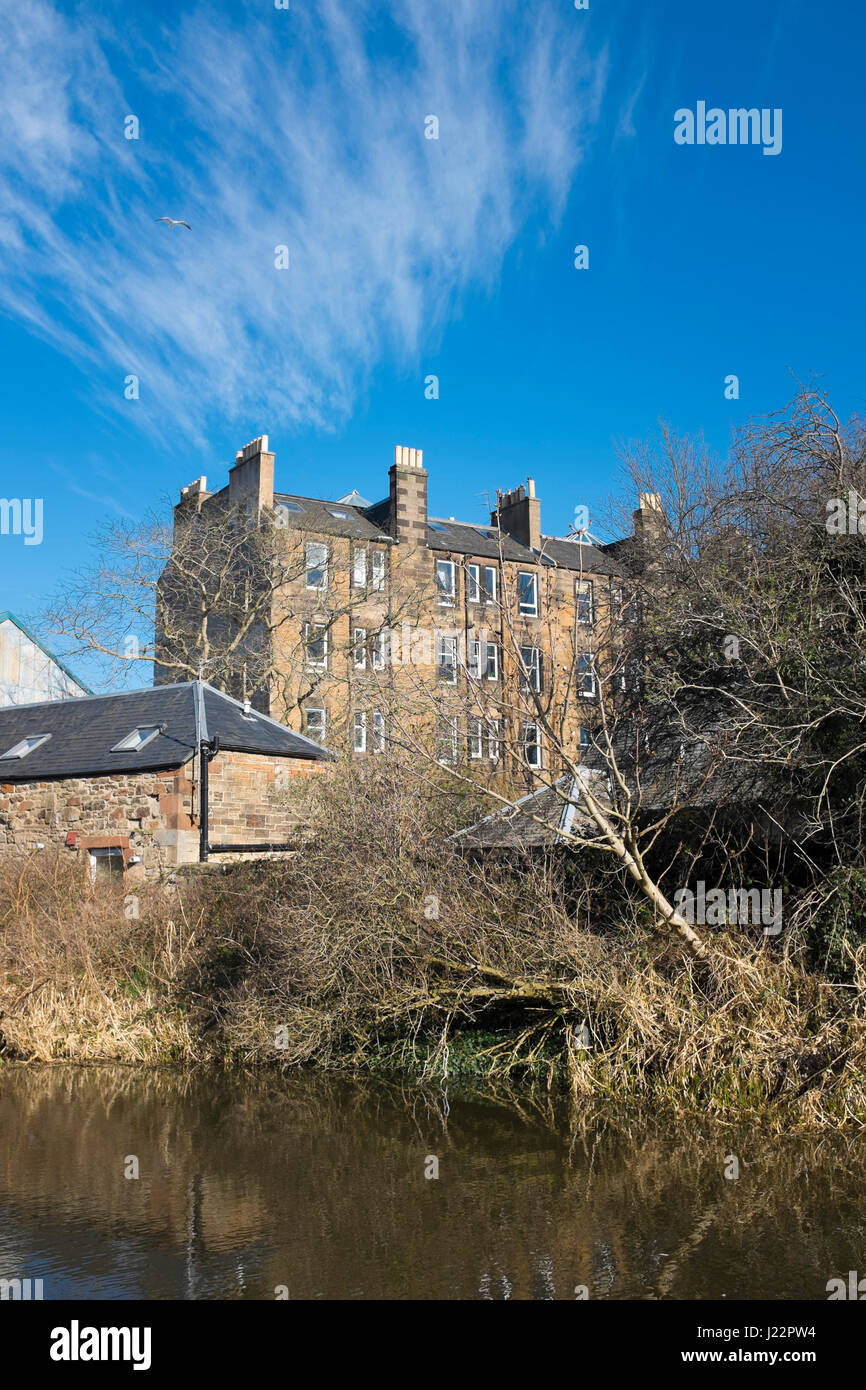 Old tenement hi-res stock photography and images - Alamy