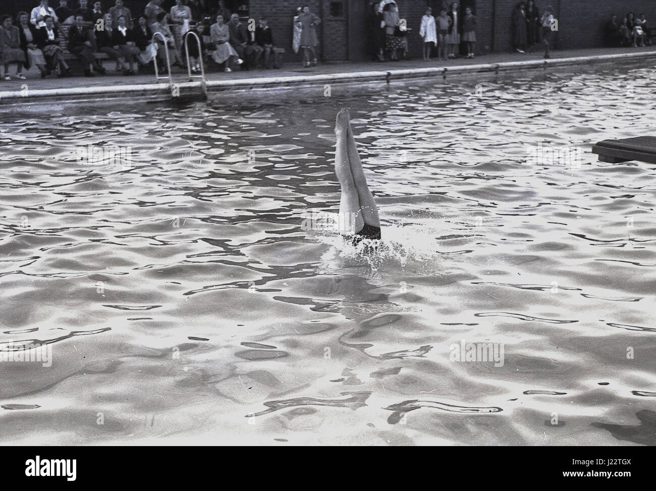 1950s diving hi-res stock photography and images - Alamy
