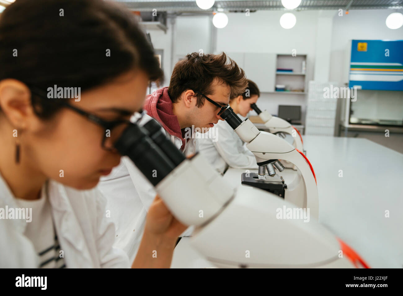 Microscopes scientist hi-res stock photography and images - Alamy
