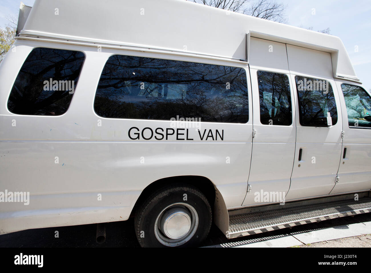 Church bus street hi-res stock photography and images - Alamy