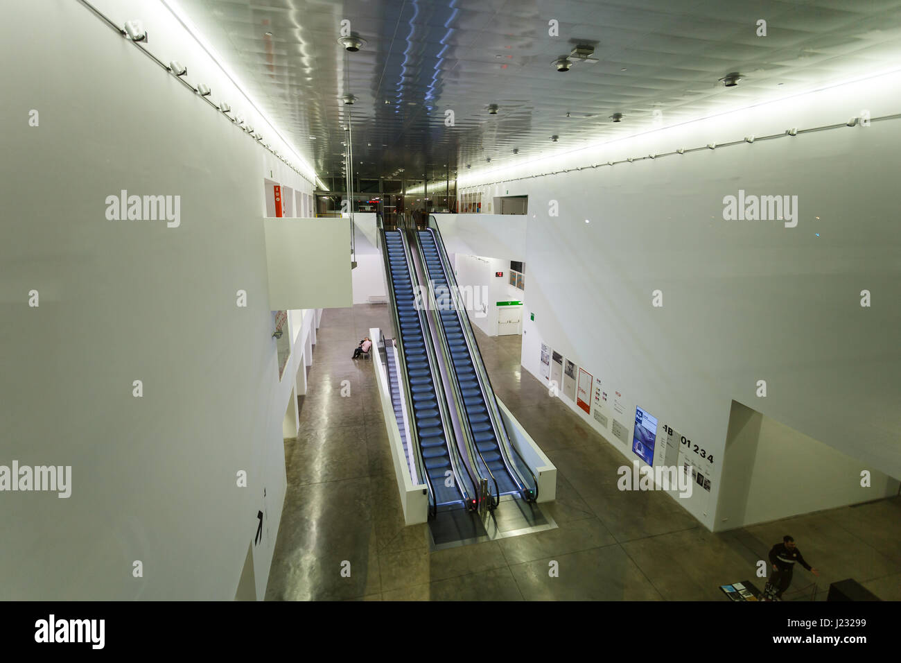 Outdoor escalator spain hi-res stock photography and images - Alamy