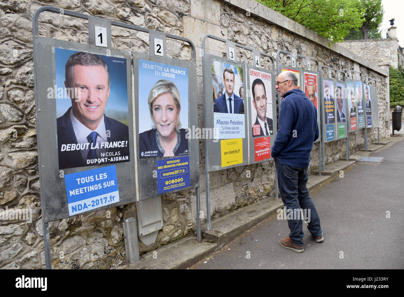 Mr macron hi-res stock photography and images - Alamy