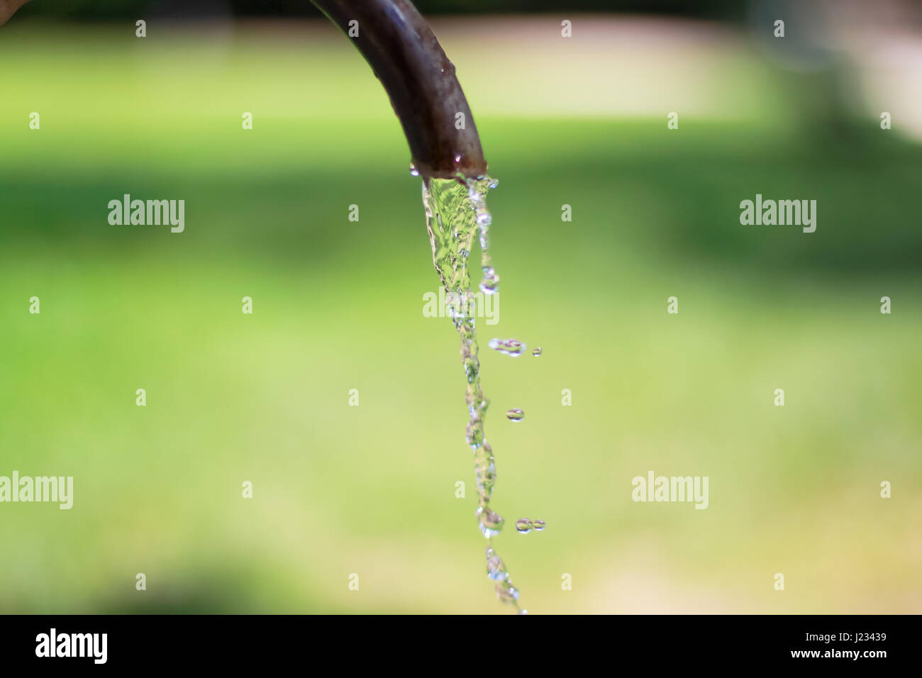Running water from rusty pipe hi-res stock photography and images - Alamy