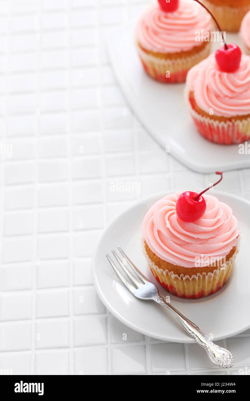 homemade cherry cupcake Stock Photo - Alamy