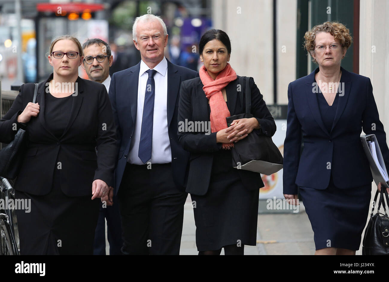 Senior partner law firm hi-res stock photography and images - Alamy