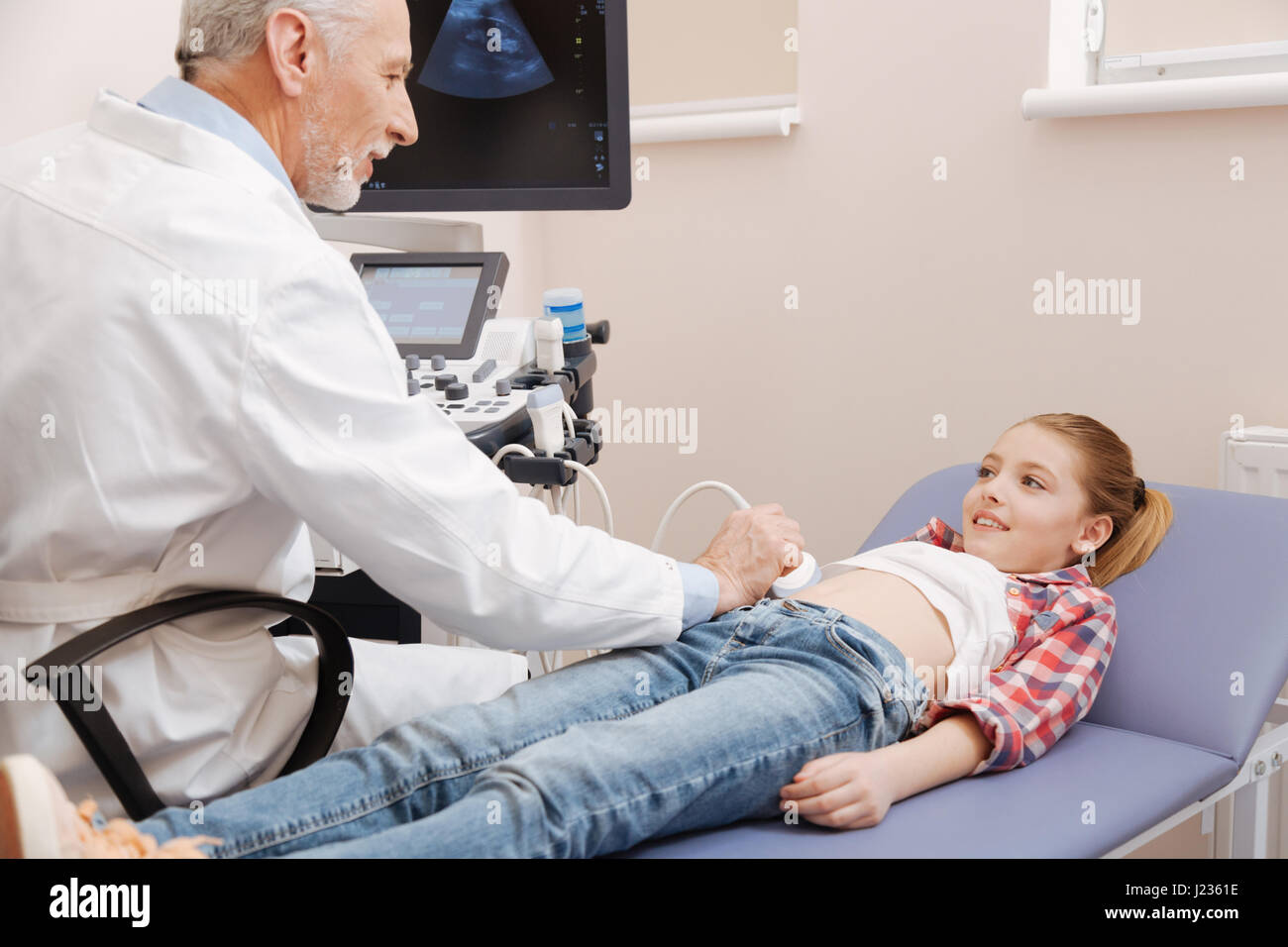 Abdomen anatomy hi-res stock photography and images - Alamy