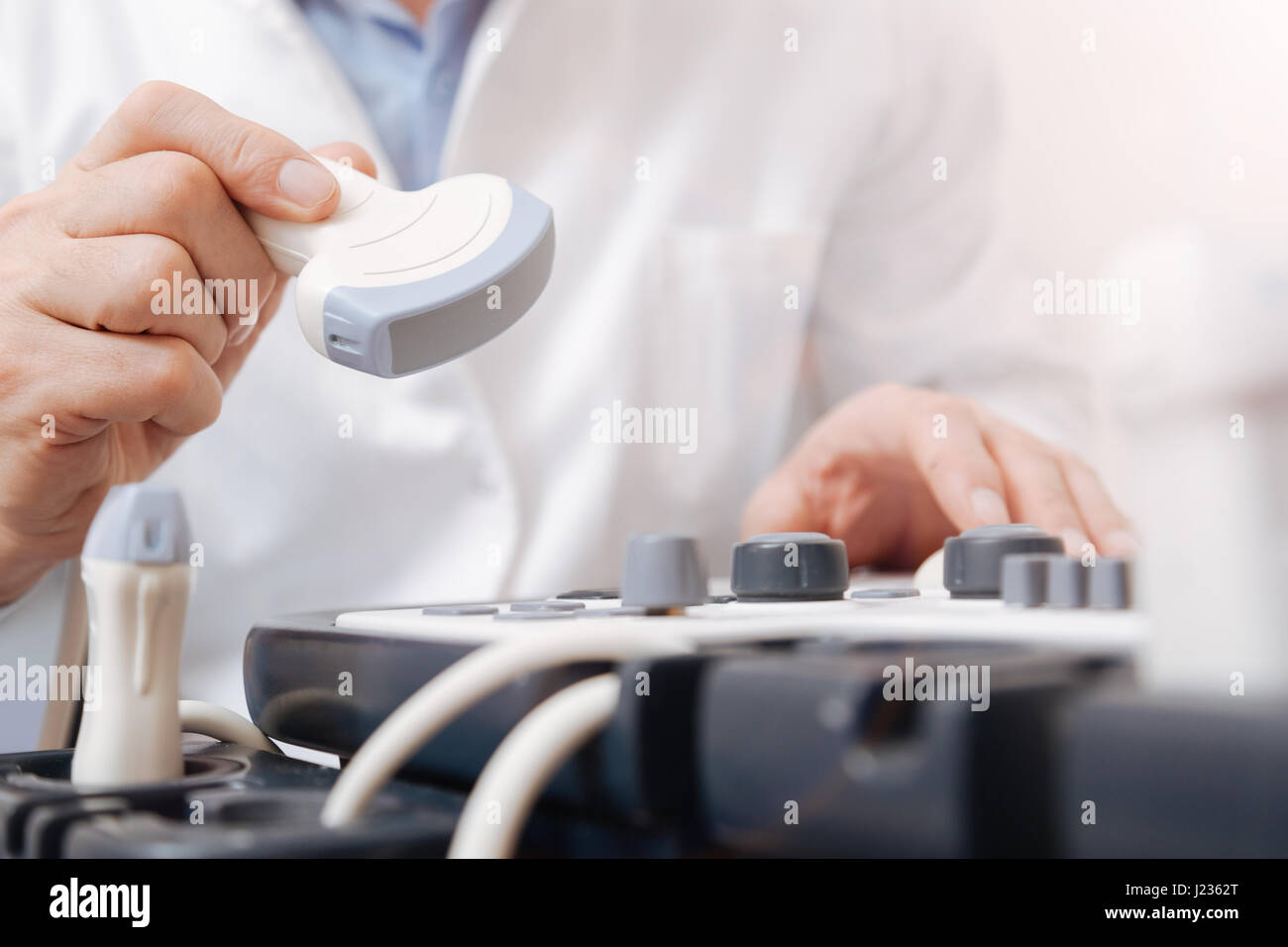 Ultrasonic testing hi-res stock photography and images - Alamy