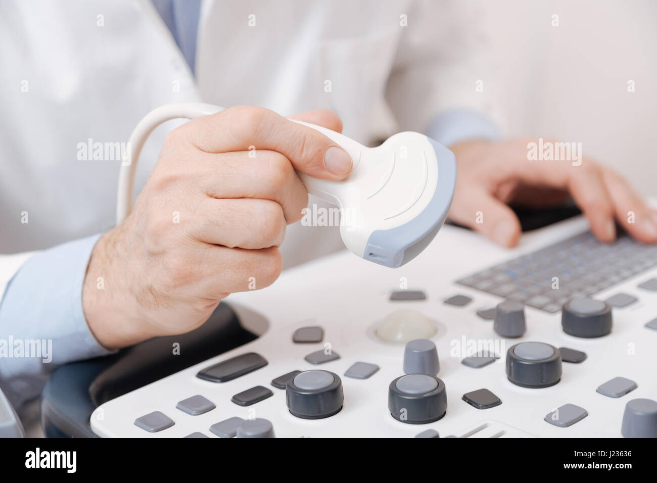 Sonogram hi-res stock photography and images - Alamy