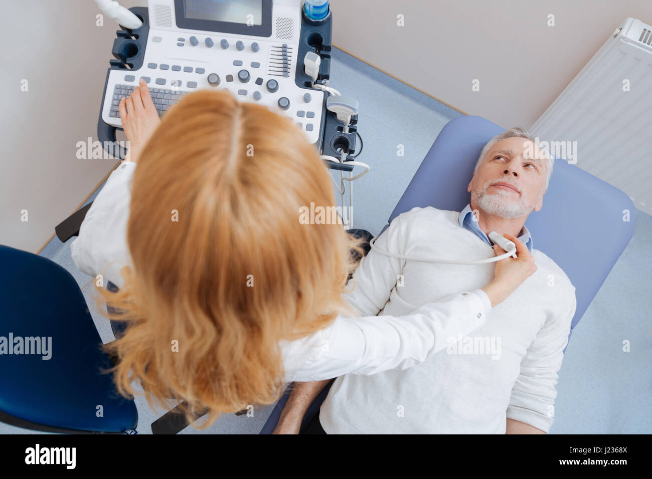 Body monitoring device hi-res stock photography and images - Alamy
